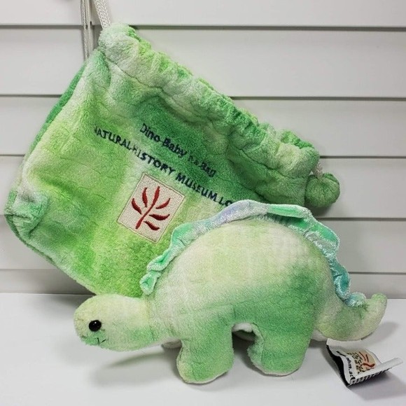 toys-plush-dino-baby-in-a-bag-natural-history-museum-london-england